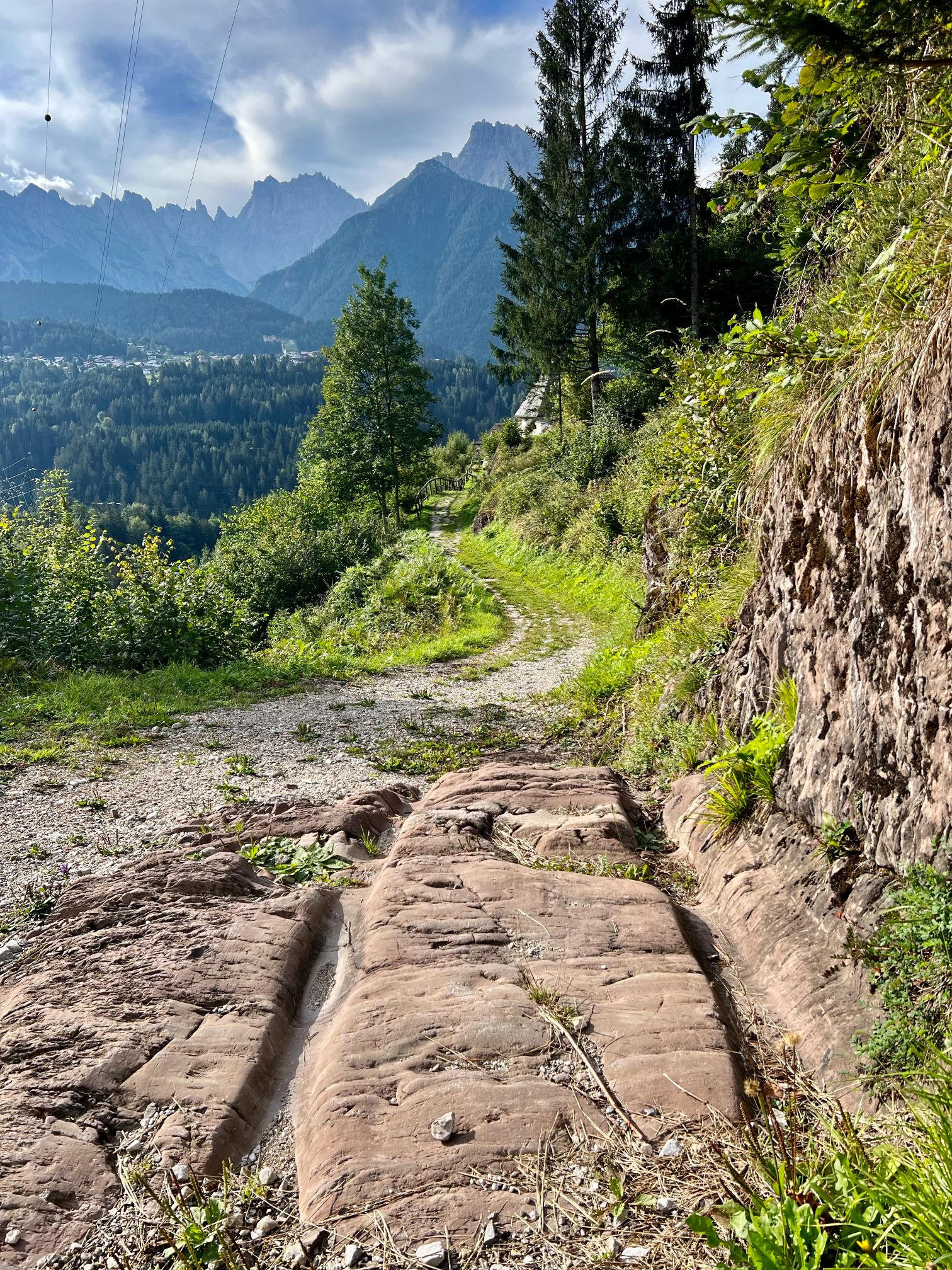 L’antica strada romana di Lozzo di Cadore e il santuario di Loreto ...